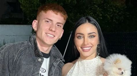 Los Looks Del Colo Barco Y Su Novia Yazmín Jaureguy Para Recibir El Año