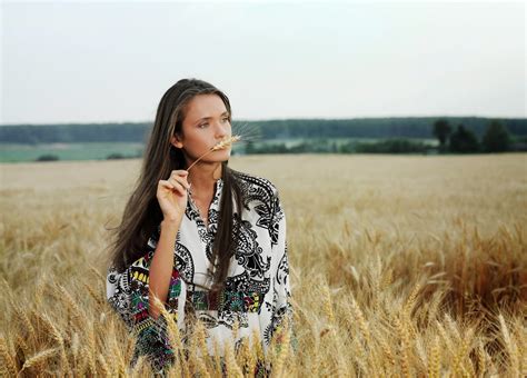 Photographic Artist Marc Gagnon Elina Sol Is Introduced By Marc Gagnon