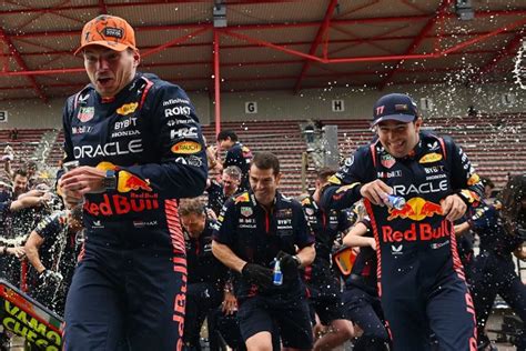 2023年f1チームメイトバトル：アストンマーチン「大ベテランの味存分にアロンソが8回の表彰台を獲得。ストロールは0回」 モーター