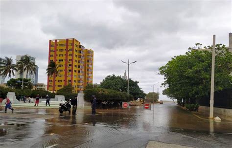Frente Frío Provoca Inundaciones En El Malecón Habanero Oncubanews