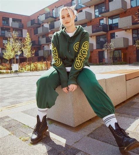 Discover 42 Nihachu And Dream Team Ideas I Love Girls Pretty Girl