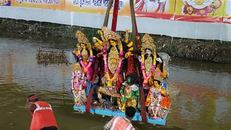 Devotees Pay Tearful Adieu To Maa Durga Neindia