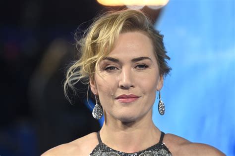 New Titanic Poster Raises Eyebrows Over Kate Winslets Hair Parade