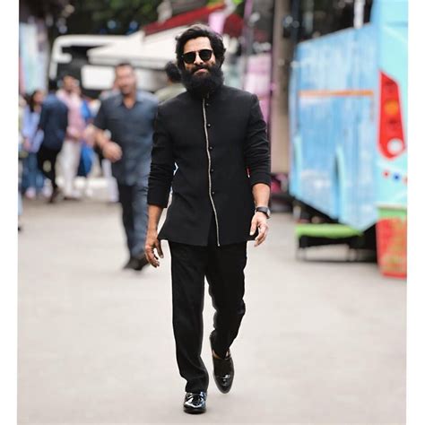 Actor Vikram Hd Photos And Wallpapers November 2022 Gethu Cinema