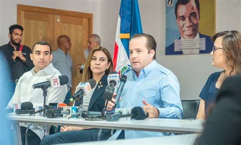 Dos años después PRM solicita a Congreso sustituir a diputado