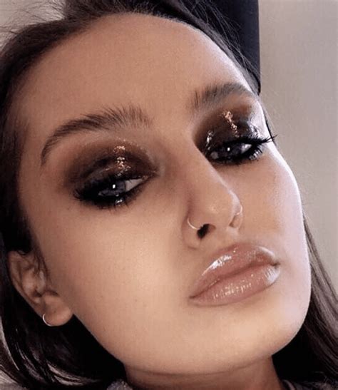 Grunge Makeup Ideas For An Effortlessly Edgy Look Cassidy Lucille