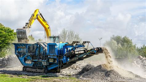 Who Are The Leading Innovators In Compactor Battery Management For The