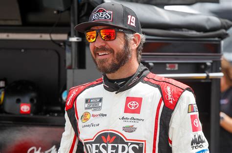 Nascar Martin Truex Jr Wins Cup Race In Loudon