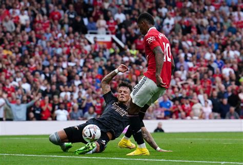 News Rashford And Antony Help Man Utd End Arsenals Winning Start In