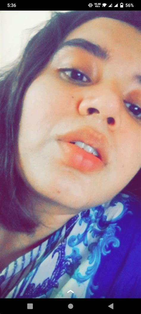 Pin By Yumna On Pose In Nose Ring Poses Fashion