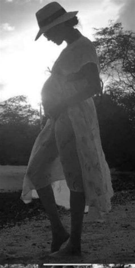 Prince Harry And Meghan Showcase Intimate Photos In First Trailer Artofit