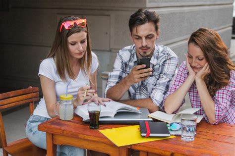 the 5 best educational apps of 2023 for adults