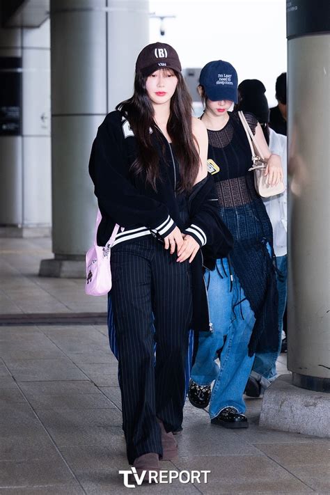 [t포토] 에스파 지젤 카리나 언니 나만 따라와