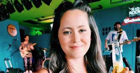 Jenelle Evans Blasted By Critics For Promoting Her Racy Photos During