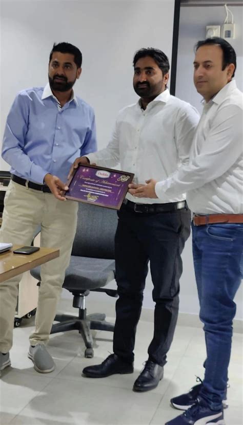 Humayun Sarwar On Linkedin Receiving Certificate And Prize Laptop