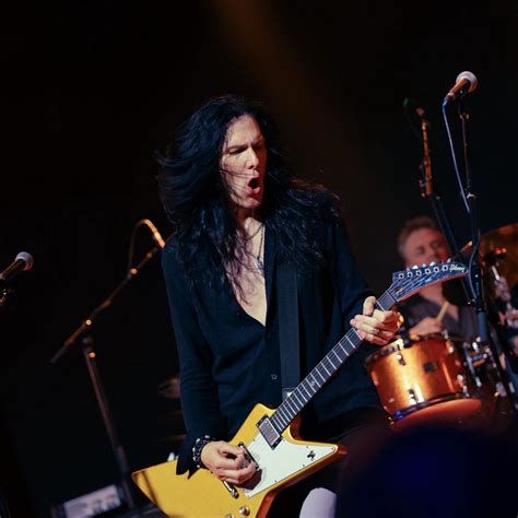 Todd Kerns Guitars Todd Plays Fender P Bass Dee Dee At The Ratt Show In Montana August 13