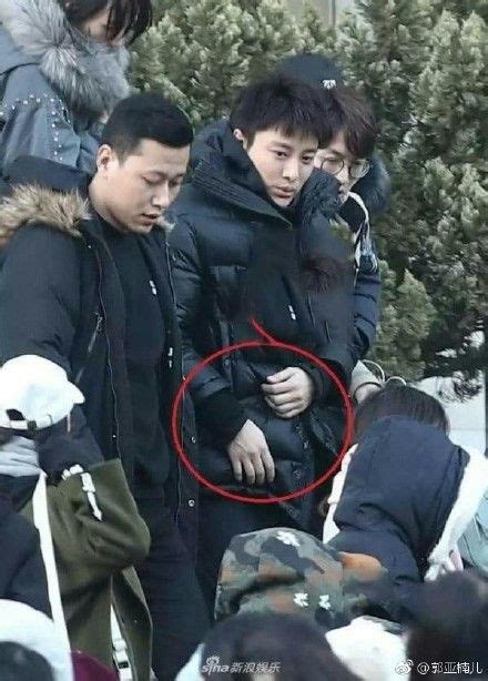 曾視婚戒如命婚變16天 驚見賈乃亮「已摘婚戒」 娛樂星聞