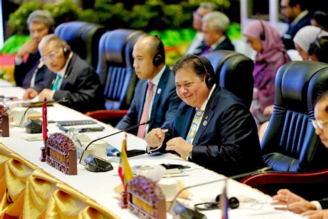 Menko Airlangga Pimpin Delegasi RI Bertemu PM Trudeau Di KTT Khusus