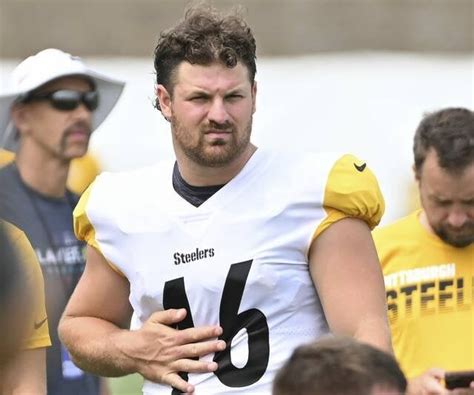 Steelers Long Snapper Christian Kuntz Named Among 5 Athletes 3 Teams