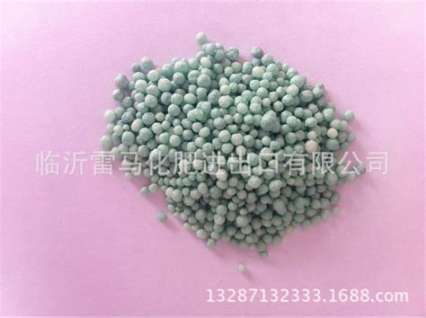 厂家批发 紫色树脂包膜尿素控释期90天以上，厂价销售 包衣尿素 阿里巴巴