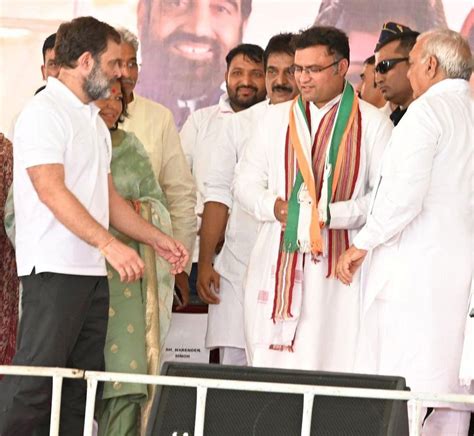 BJP S Ashok Tanwar Rejoins Cong 4th Party Switch In 5 Years Rediff