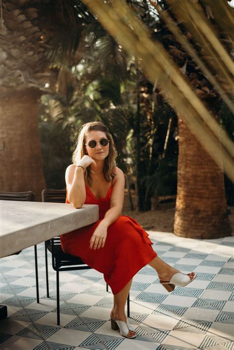 Kirsten Holliday Feet
