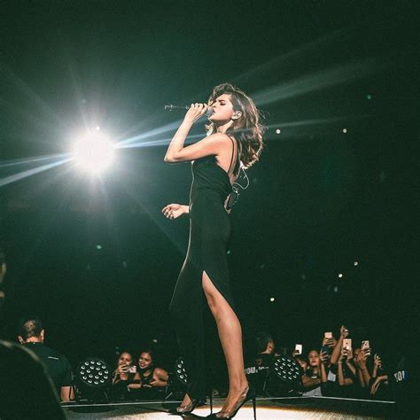 15 Times Selena Gomezs Second Instagram Account Was Truly Iconic Artofit
