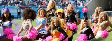 Tennessee Titans Cheerleaders Give Fans A ‘treat For Halloween Photos
