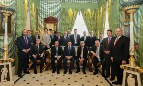 لندن وزير الخارجية اليمني يبحث مع السفراء العرب في المملكة المتحدة