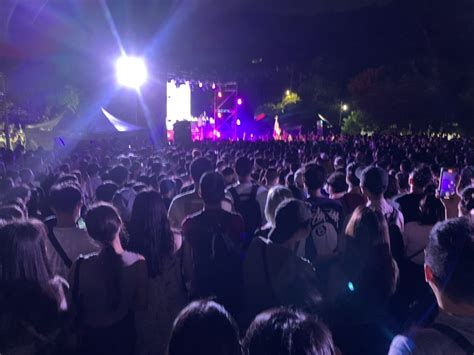 臺北市政府資訊局 本府消息 2022臺北白晝之夜參觀人數逾46萬人次，線上參與近147萬人次 精彩藝術結合在地文化 帶動人潮湧入士林夜市