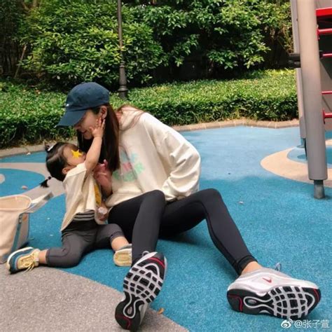 陈赫老婆晒游瑞士美照，长得像洋娃娃的张子萱真的已经34岁了？ 360娱乐，你开心就好