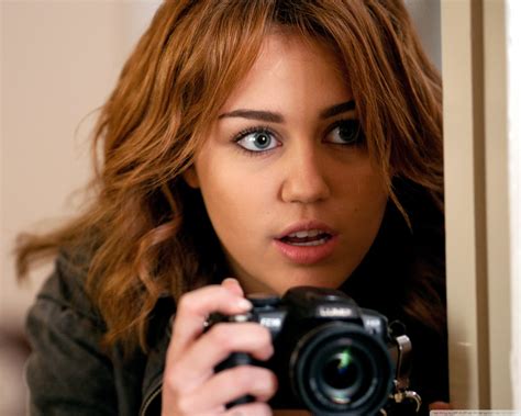 Miley Cyrus 4k Uhd Wallpaper For Ultrahd Desktop And Tv