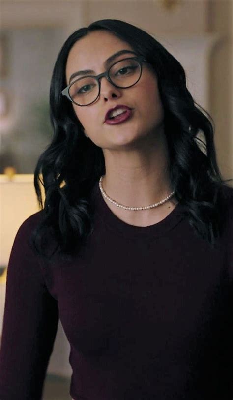 Pin de a l s en ᏒᎥᏉᎬᏒᎠᎪᏞᎬ αrchie gαng Veronica lodge Celebridades Hermosas celebridades