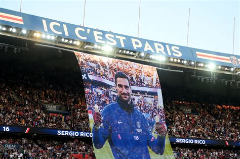 Psg Keeper Sergio Rico Out Of Intensive Care
