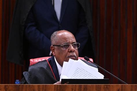 El Juez Instructor Halla Culpable A Bolsonaro Y Vota A Favor De