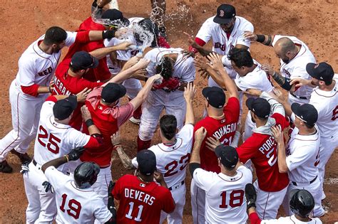 Relief Roundup Xander Red Sox Walk Off In Grand Style