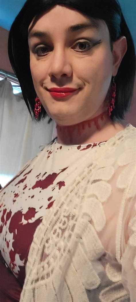 Jessica Eide Face Of Halloween Presented By Jamie Lee Curtis