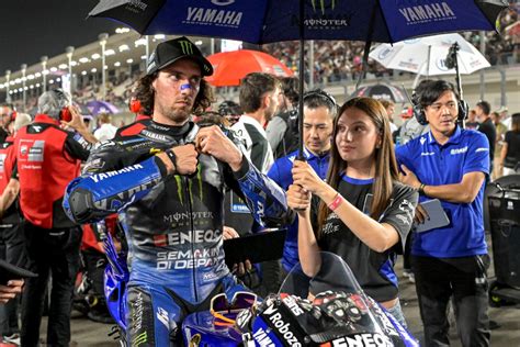 Apakah Umbrella Girl Dipilih Langsung Oleh Pembalap Motogp Okezone