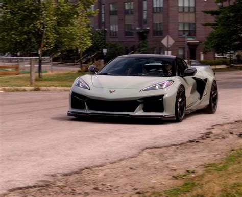 Chevrolet Corvette C8 E Ray Sets New Sales Records With Vossen S21 08