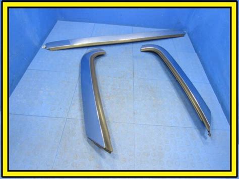 02 05 Ford Thunderbird Front Windshield Trim Bezel Reveal Molding Chrome 4121 Importapart