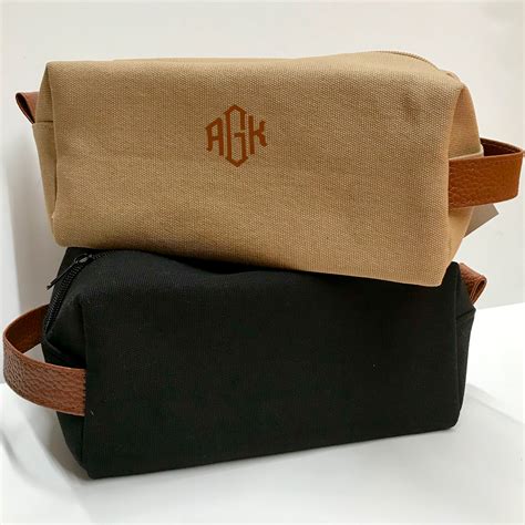 Guys Monogrammed Dopp Kit