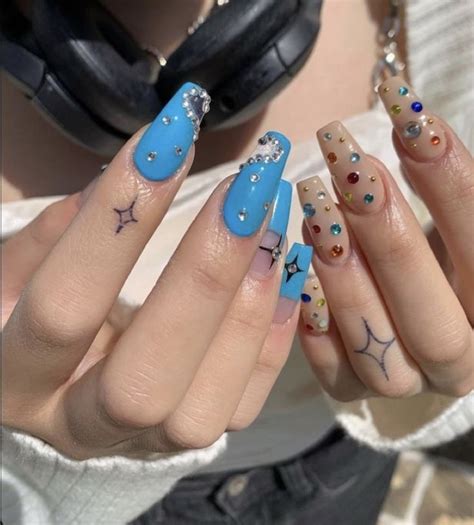 Pin By 𝗶𝘀𝗮𝗯𝗲𝗹𝗹𝗲 On Nails Creative Fashion Photography How To Do