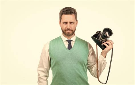Sessão de fotos trabalho fotográfico tirando fotos fotógrafo masculino