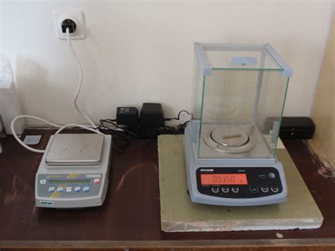 Институт по физикохимия БАН Pycnometer Accupyc 1330