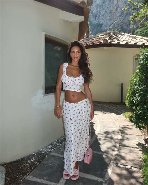 Aetaraa 🍓 Instagram