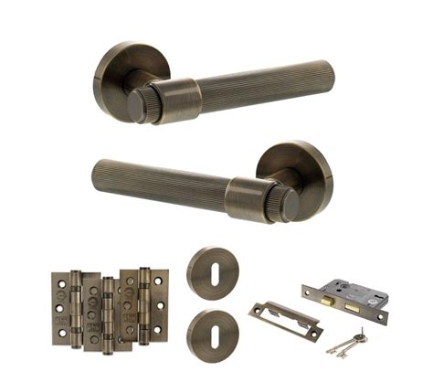 Senza Pari Fasana Door Handle Lock Pack 3 Ball Bearing Hinges X3