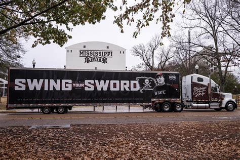 Kllm To Unveil College Football Trucks At M Braves Game Thursday