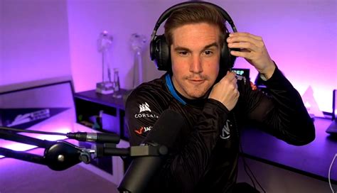 Envy Signs Warzone Streamer And Former Call Of Duty World Champion