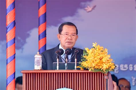 សម្តេចតេជោ ហ៊ុន សែន ប្ដេជ្ញាទប់ស្កាត់នូវរាល់សកម្មភាពដែលនាំទៅរកការដណ្ដើមអំណាច