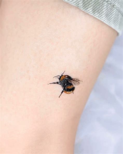 Discover 80 Realistic Bumble Bee Tattoo Latest Incdgdbentre